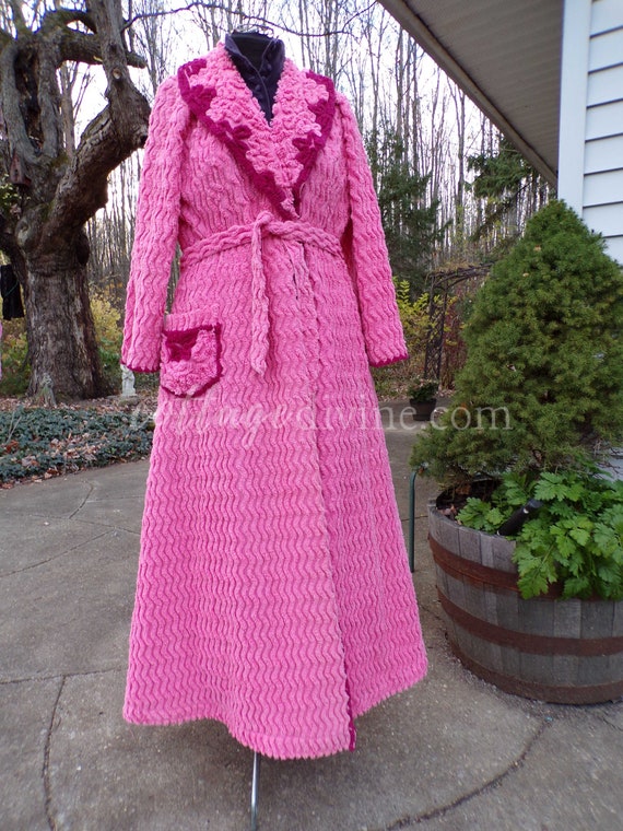 Vintage Chenille Robe, 1940s Barbie Pink Glamour Bath… - Gem
