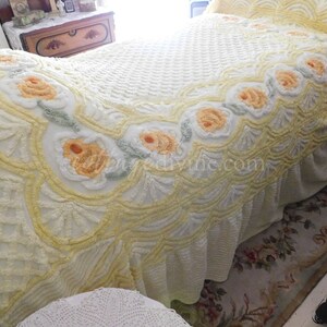 Cabbage Rose Vintage Chenille Bedspread, Plush Yellow Roses Lattice ...