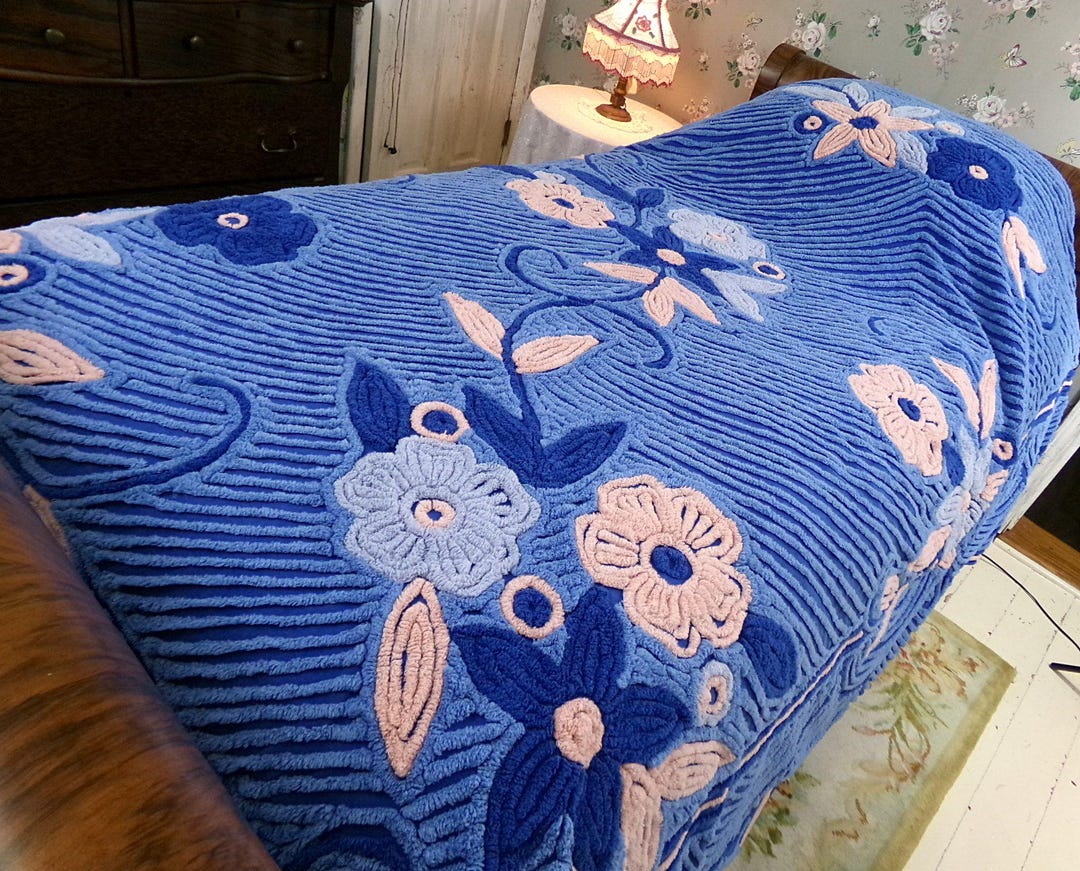 Galactic Blue Floral Vintage Chenille Bedspread, Stunning Large Flowers ...
