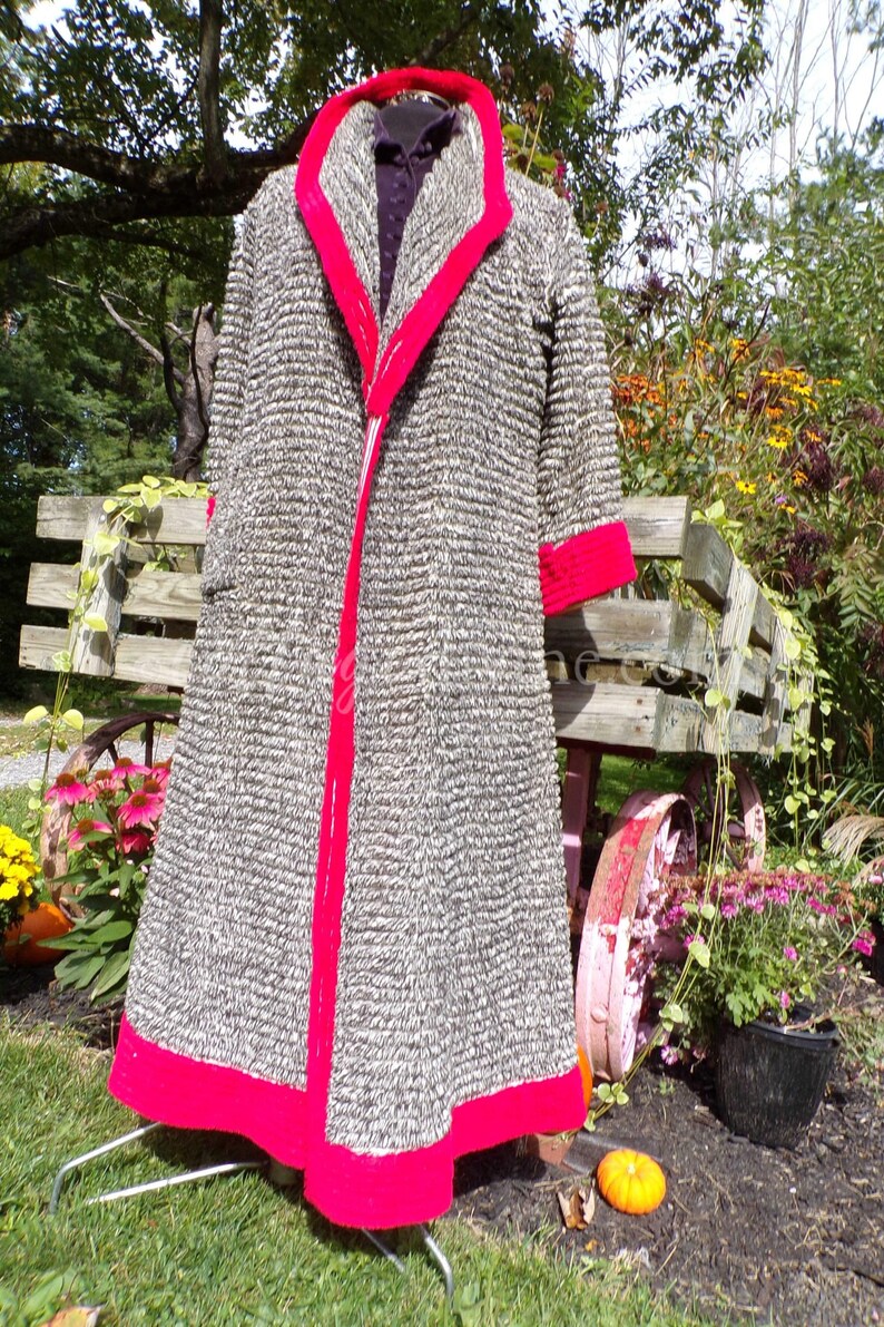 Red Peacock Vintage Women's Chenille Robe, 1940s Salt & Pepper Handmade ...