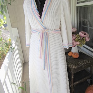 Heavenly White Vintage Chenille Robe, Pastel Rainbow Accents, Very ...