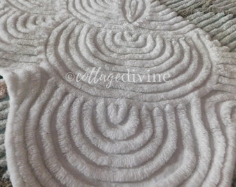 Snow White Quilt - Etsy