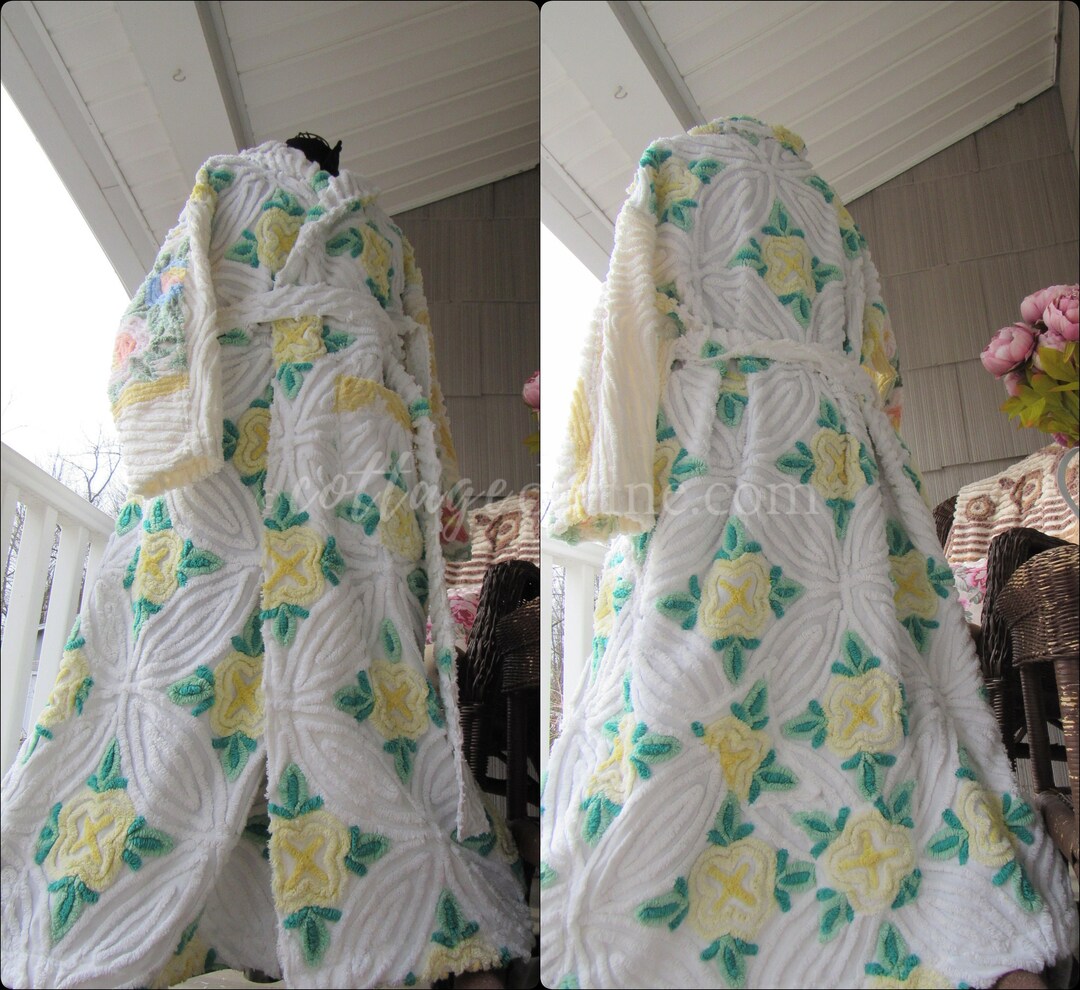 Bed of Roses Vintage Chenille Robe Upcycled Bathrobe From - Etsy