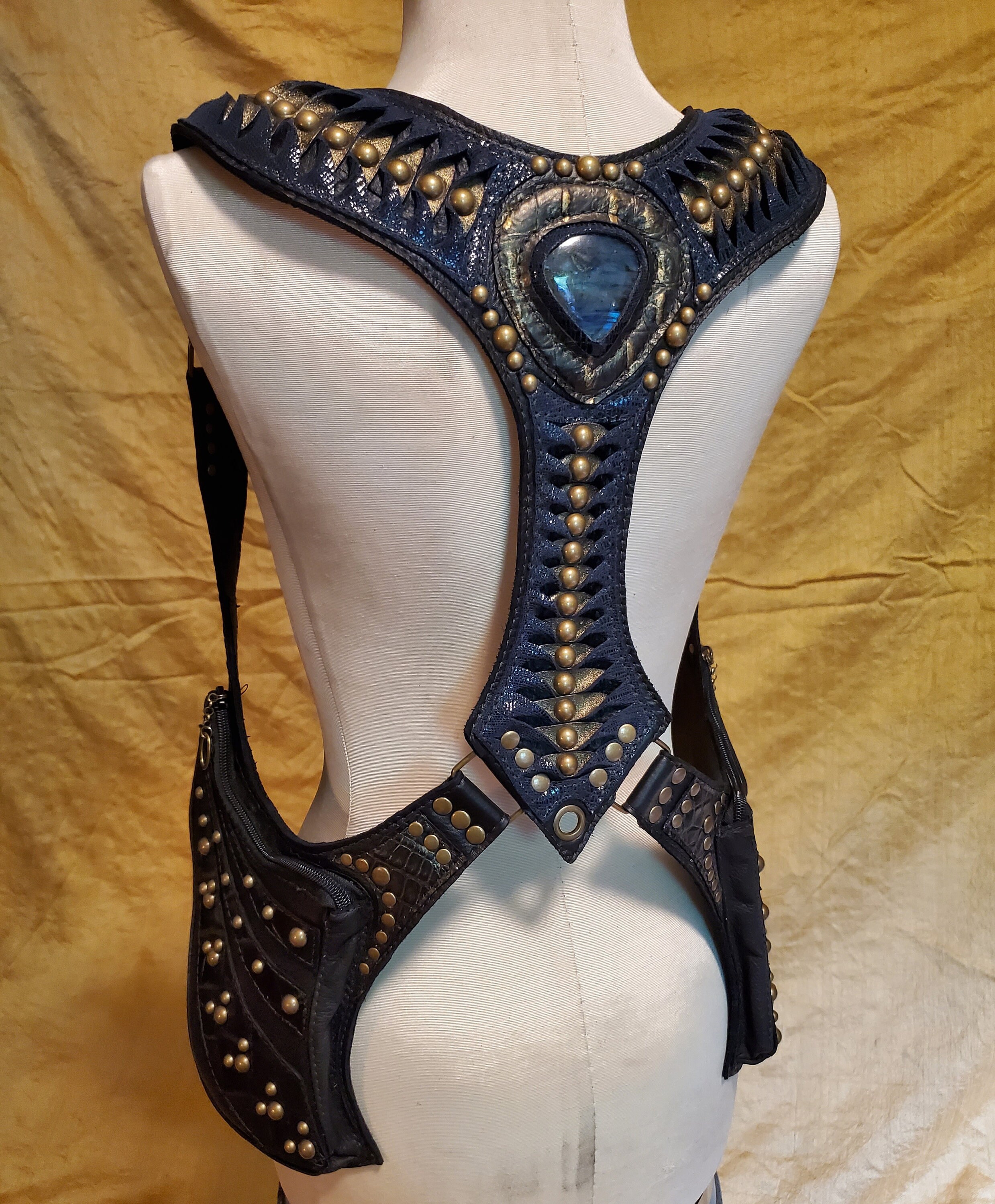 Dragon Scale Leather Shoulder Holster | Etsy