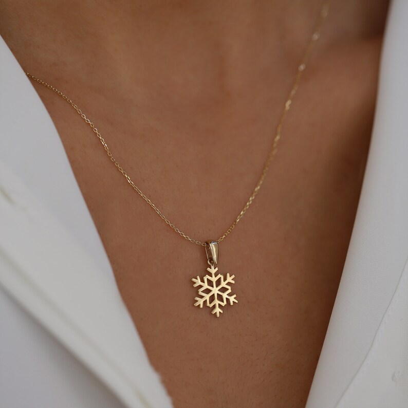 Dainty Snowflake Necklace 14K Gold Gift for Her - Etsy