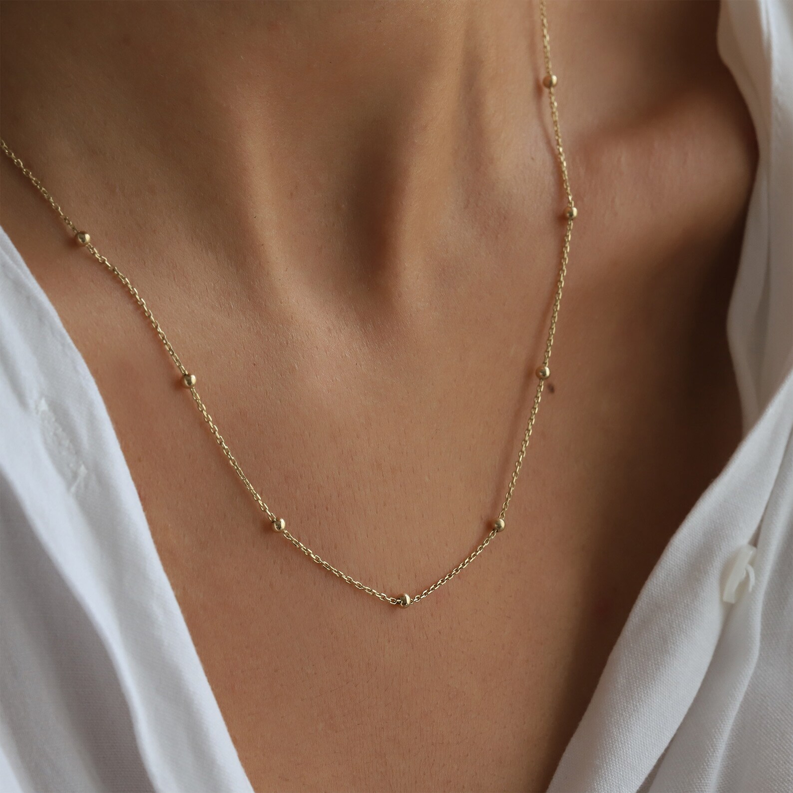 14K Gold Beaded Dorica Necklace: Dainty Satellite Chain - Etsy