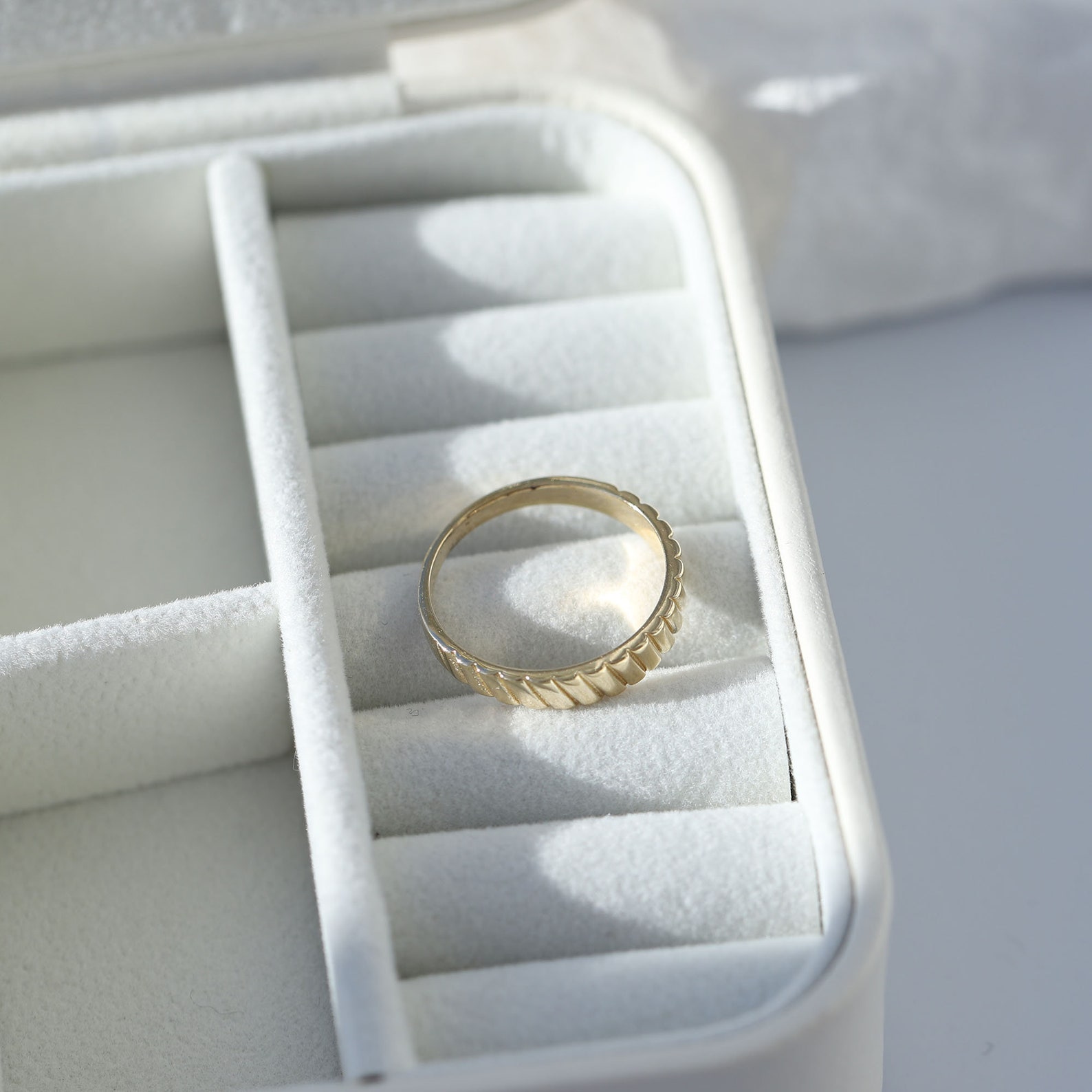 Solid Gold Serrated Ring, 4mm Wedding Band, Solid 14K Gold, Lined Ring ...
