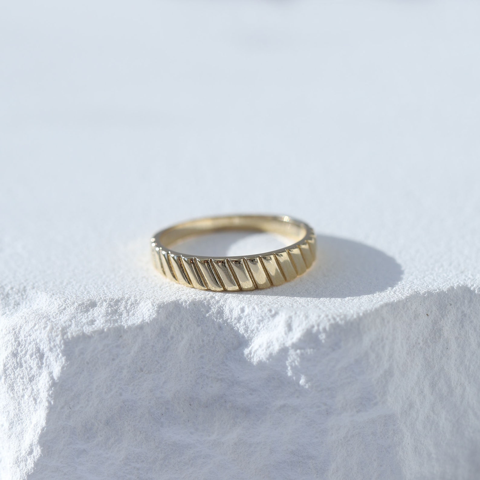 Solid Gold Serrated Ring, 4mm Wedding Band, Solid 14K Gold, Lined Ring ...