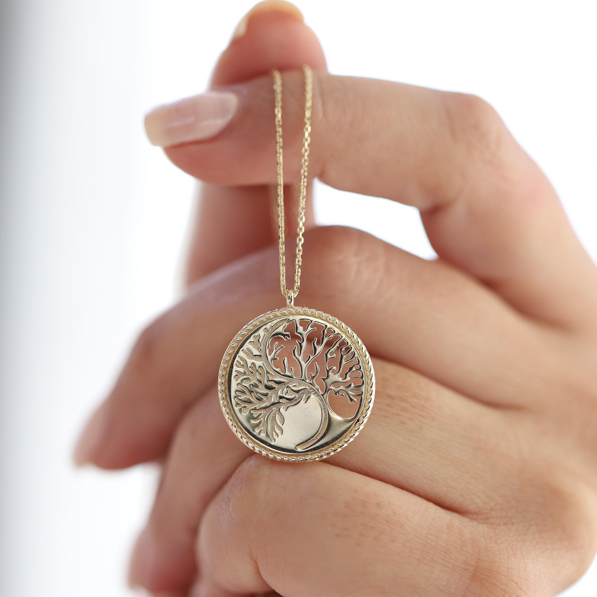 14K Gold Family Tree Medallion 14k Gold Personalized Pendant - Etsy