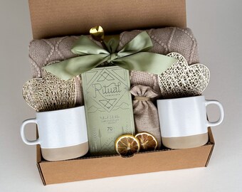 Romantic Gift - 60+ Gift Ideas for 2024