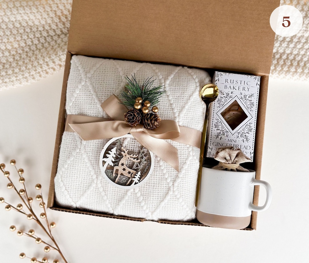 Personalized Christmas Gift Box, Holiday Gift Box for Her, Hygge Gift ...