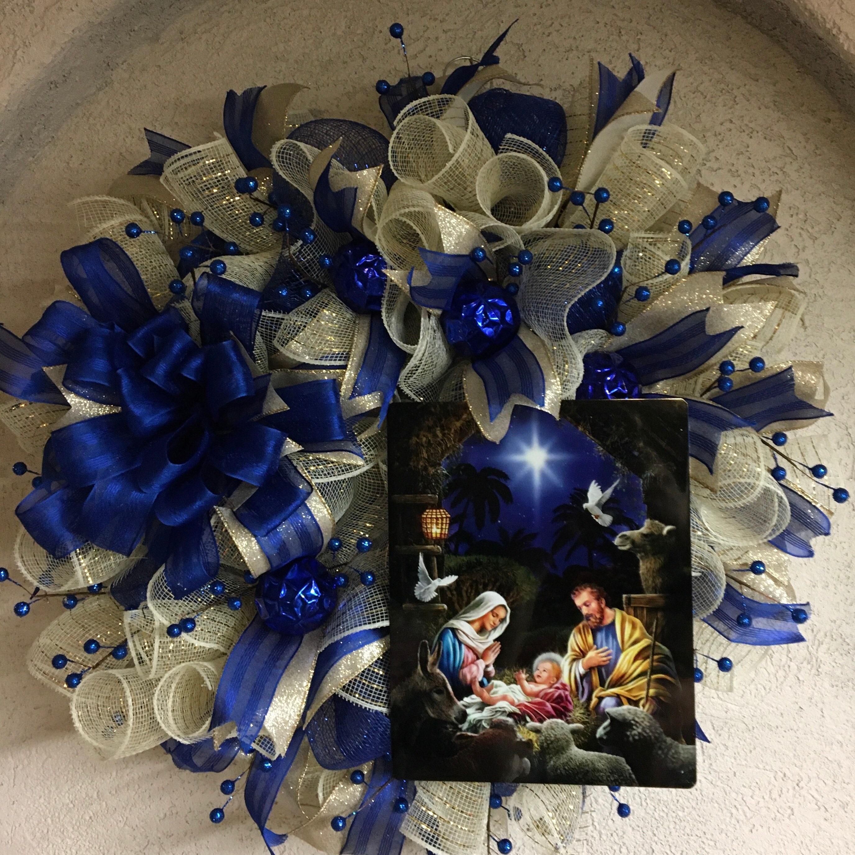 Away in a Manger Nativity Scene - Etsy