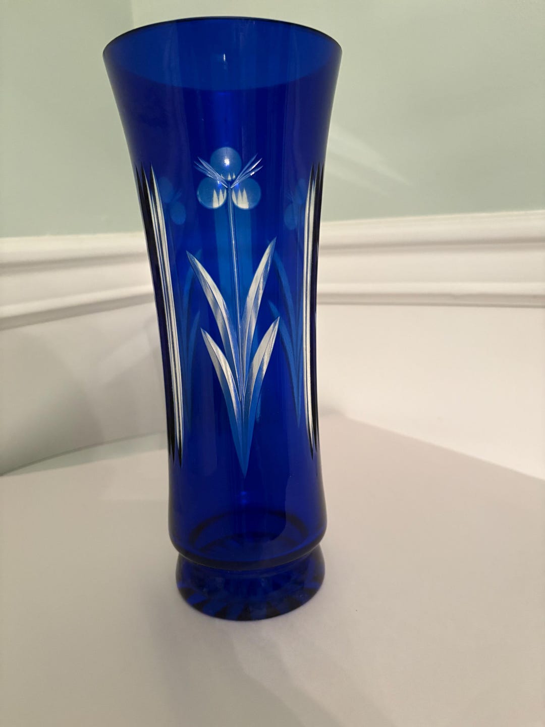 Vintage (20er Jahre) Kobalt Bule Schnitt-zu-klar Blumenmuster Vase ...