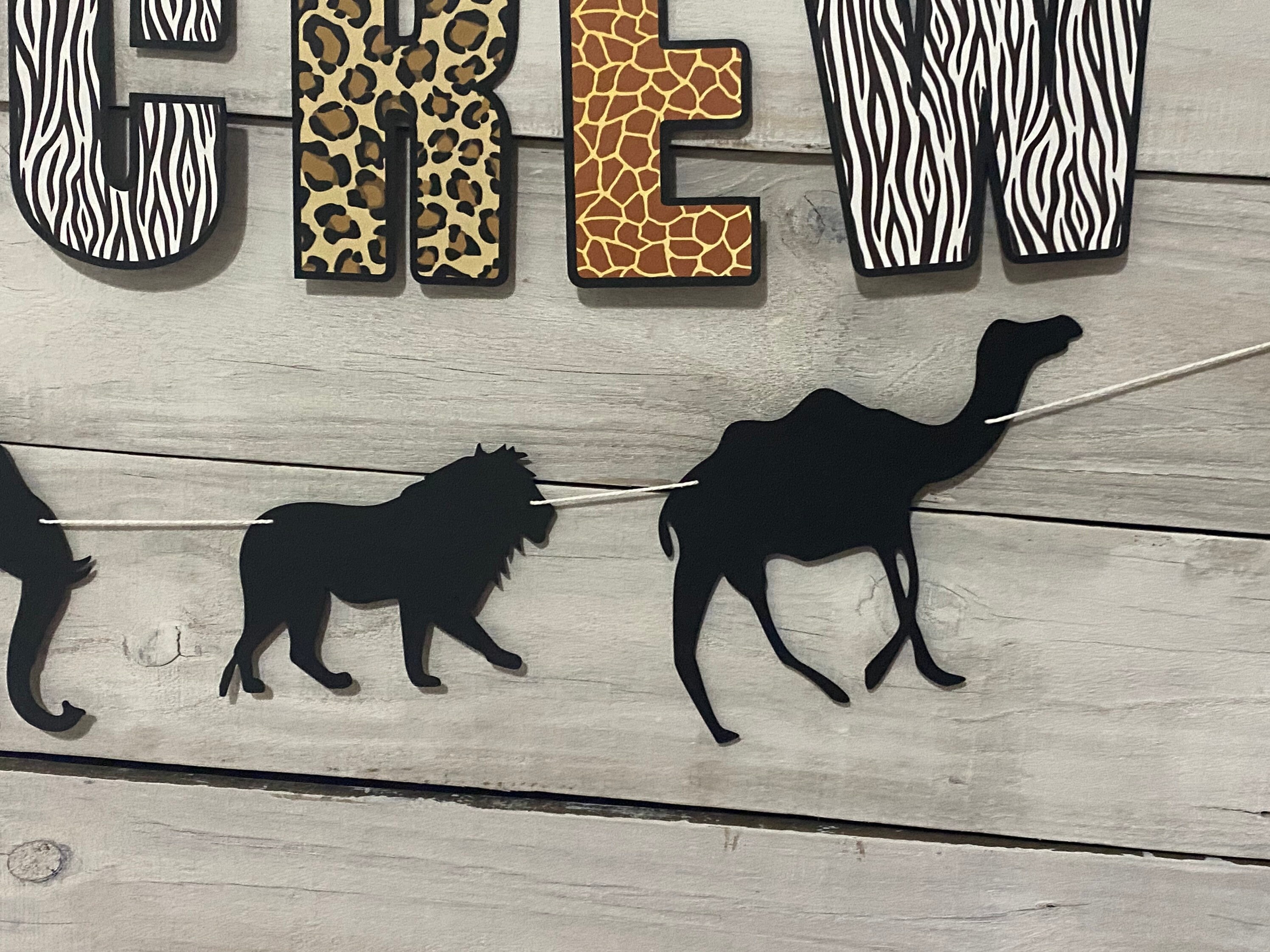 Zoo Crew Banner: Animal Print Safari Party Decor - Etsy