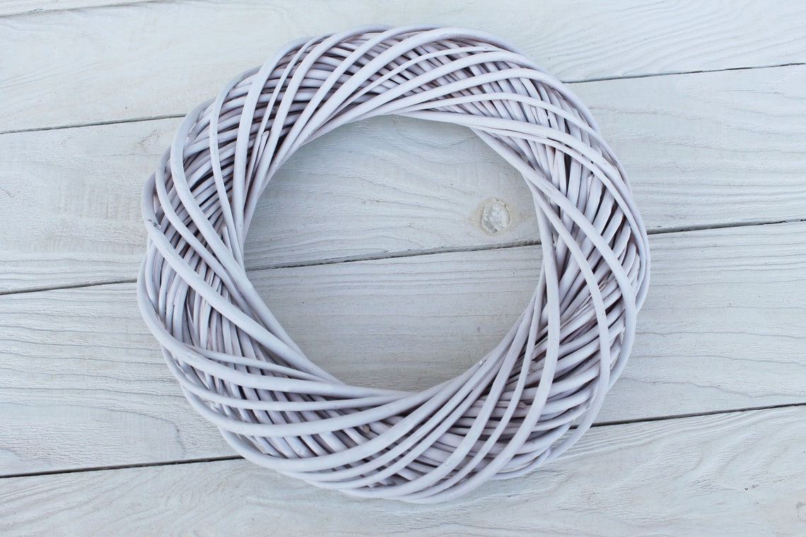 White Willow Wreath Natural Wicker Wreath - Etsy