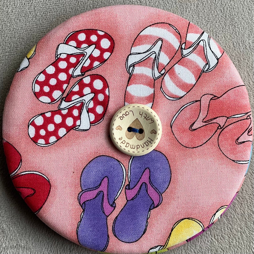 Cool Handmade PLAYING CARDS HOLDER - Etsy