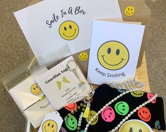 Smiley Face Box - Etsy UK