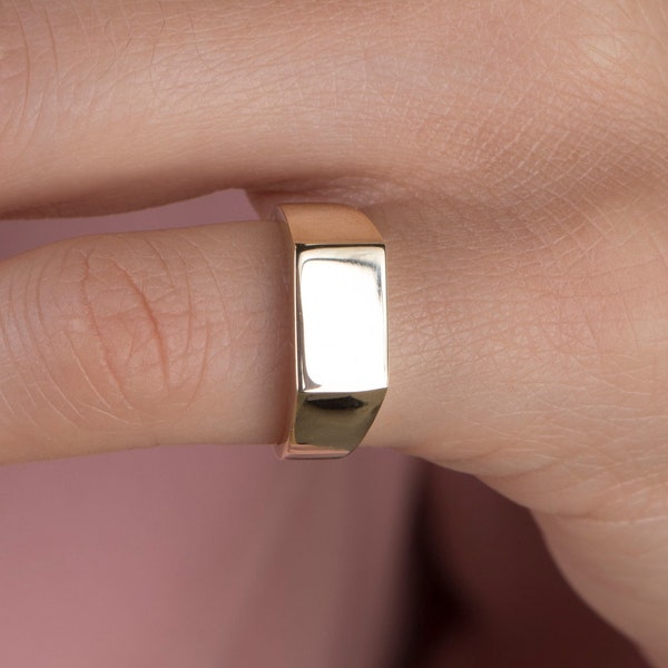 Gold Signet Ring - Etsy