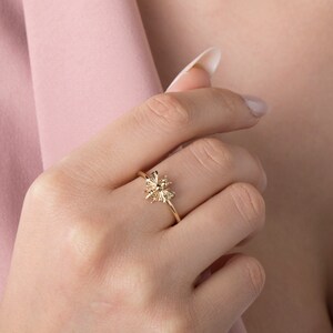 Bee Ring in 14K Gold / 14K Solid Gold Bee Ring / Fine Jewelry - Etsy