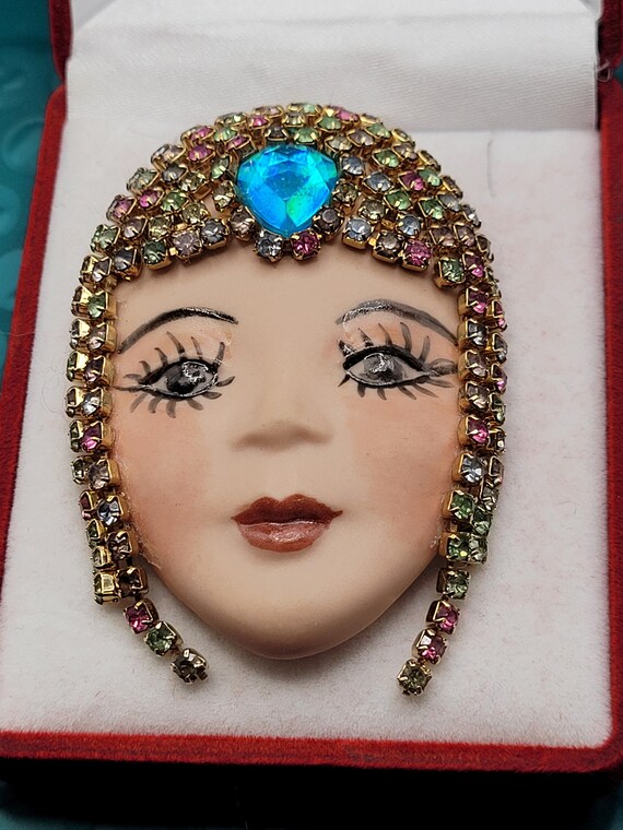 Handmade, Handpainted, Flapper Girl Face Brooch/ Pin - Gem