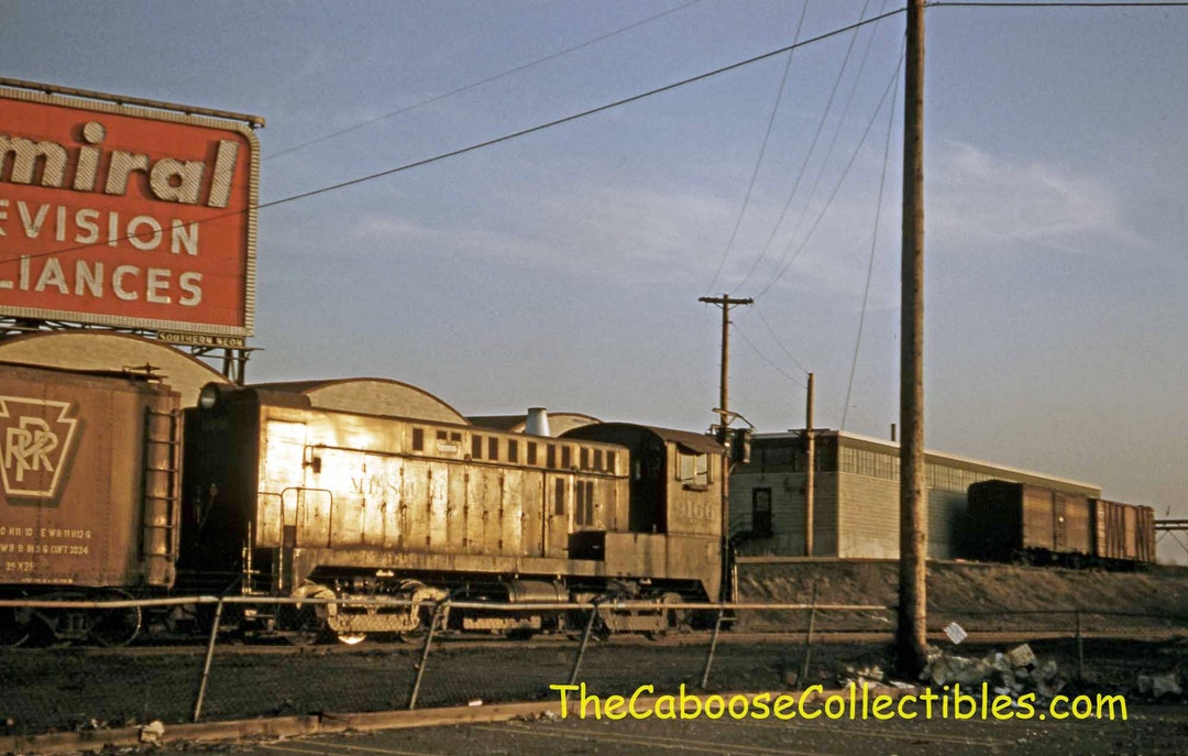 MOPAC Railroad Engine 9166 in St Louis MO 1957 Rare Vintage Photo Slide ...