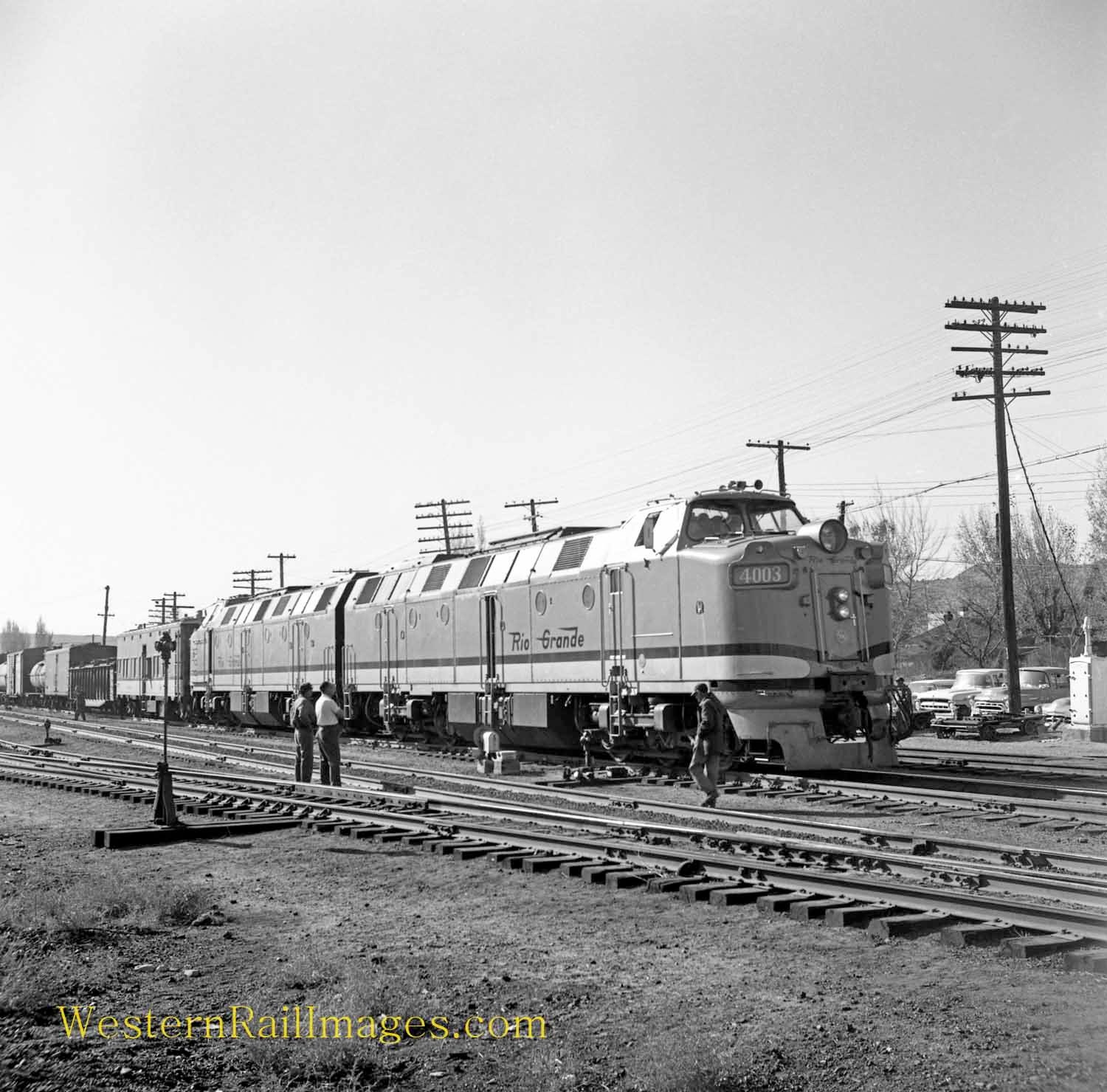 PIKO America Krauss-Maffei ML4000 in HO: Pre-Pro sample...