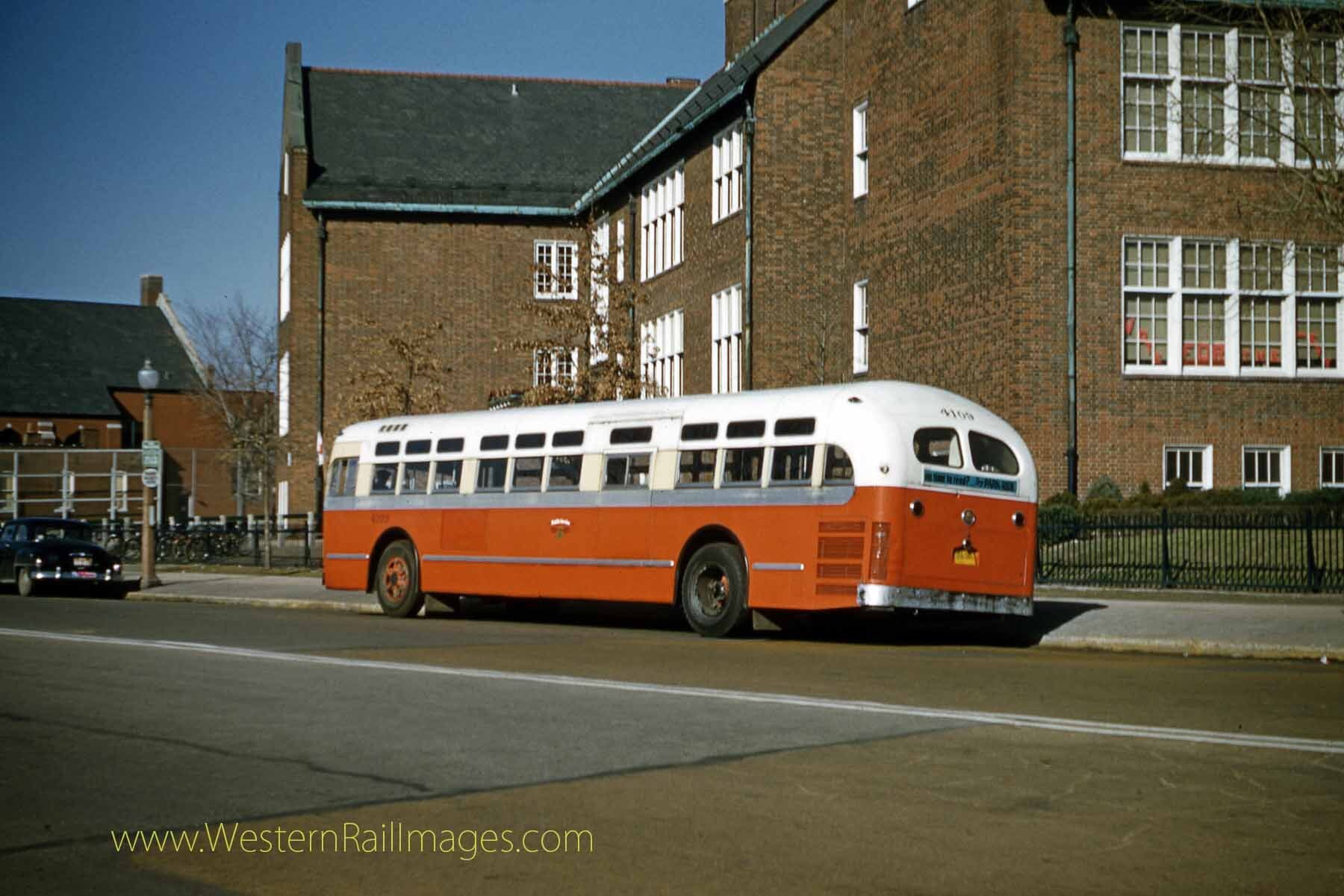 Mack Bus for sale | Only 3 left at -60%