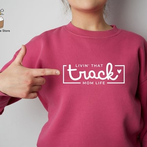 Livin That Track Mom Life Svg Png, Track Mom Svg, Track and Field Svg ...