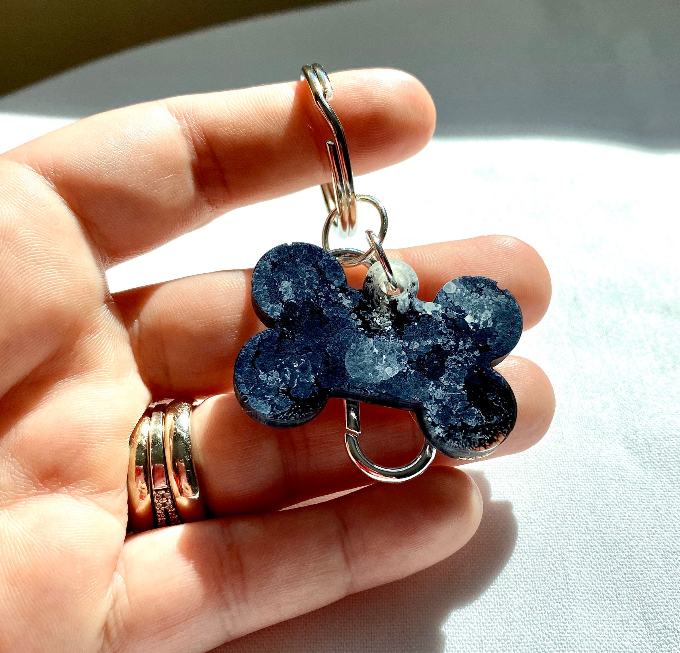 Dog Bone Keychain/cremation Ashes in Resin/keepsake - Etsy