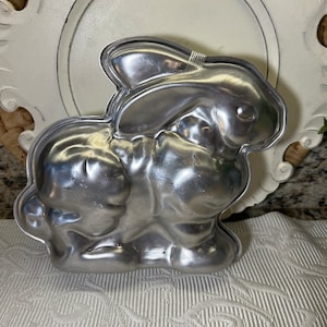 Bunny Cake Mold, 2-piece Cake Pan Set ~ Easter Bunny Cake Pan ~ Rabbit ...