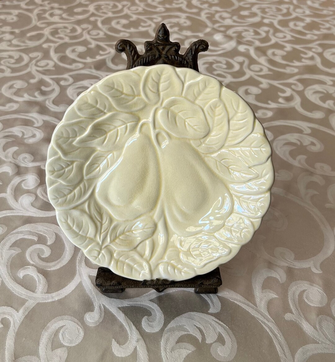 Vintage Majolica Yellow Pear Plates ~ Set of 4 ~ Majolica Fruit Salad ...