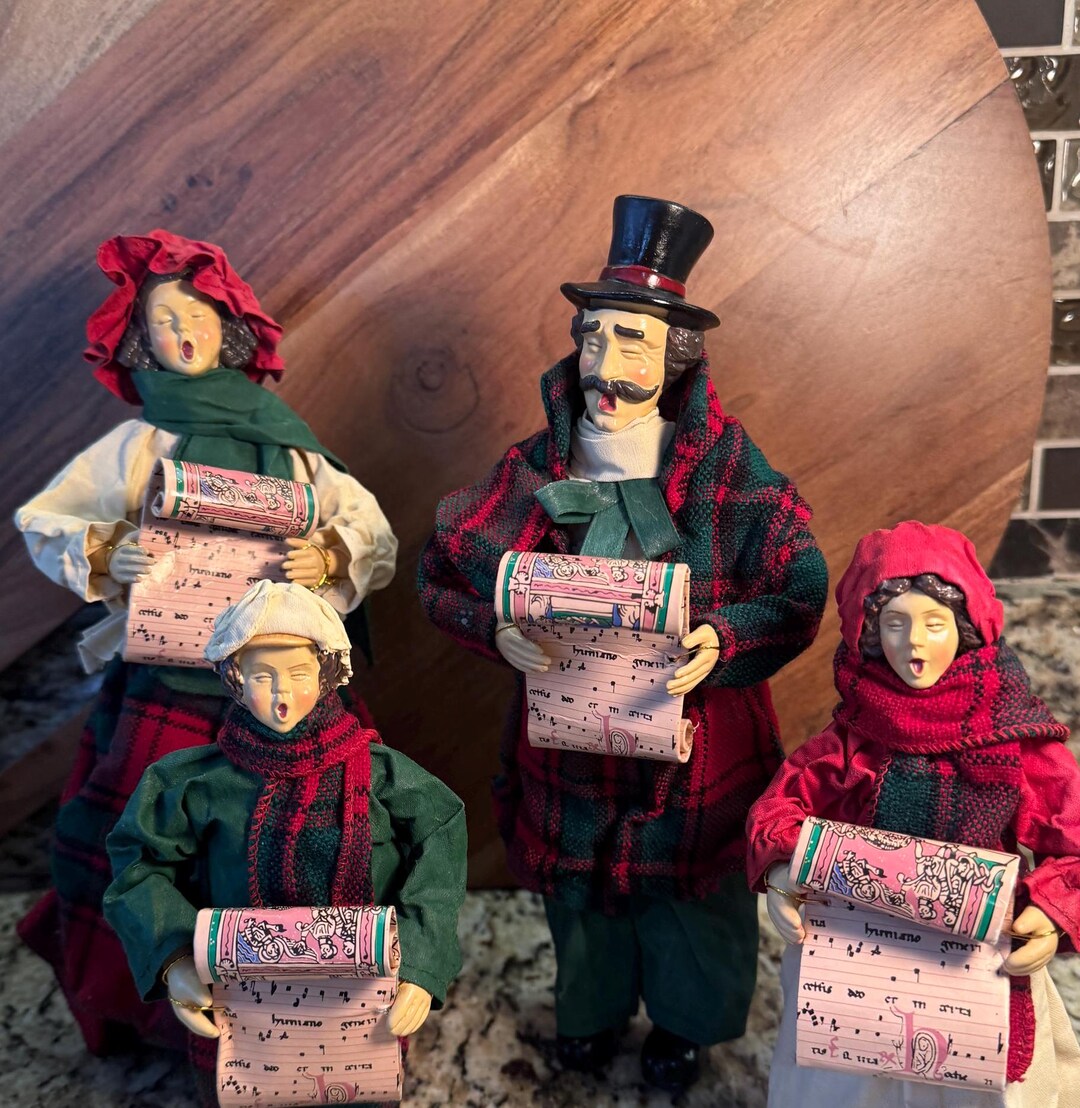 Victorian Christmas Carolers Family ~ Set of 4 Carolers ~ Christmas ...