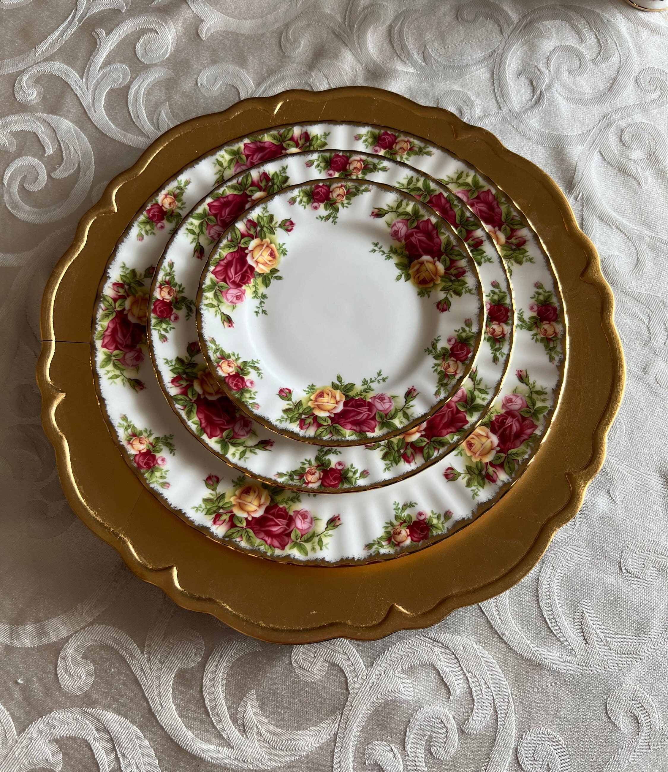 Old Country Roses Luncheon Salad Plates ~ Royal Albert Old Country ...