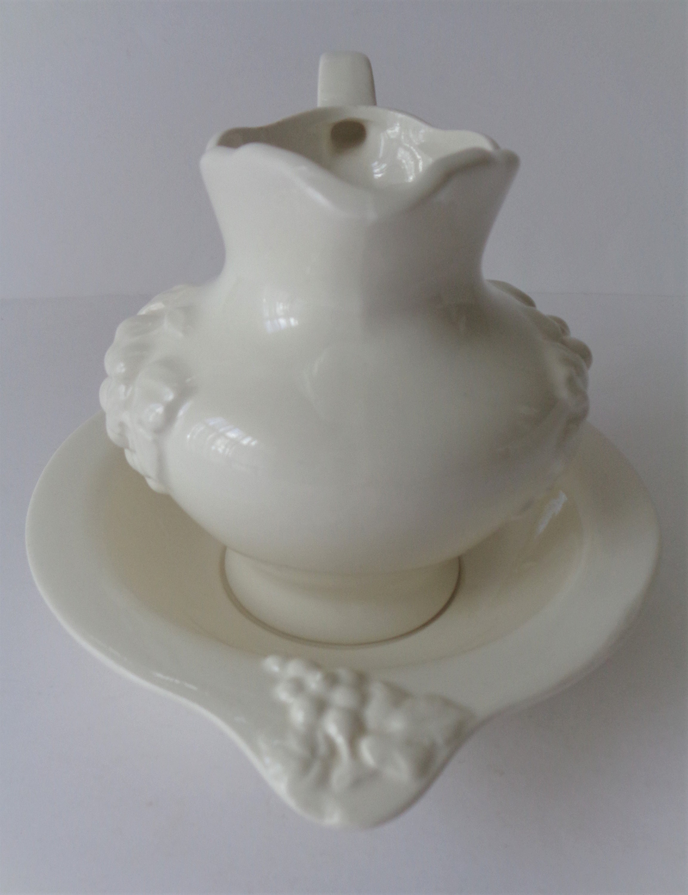 Vintage Lefton China White Pitcher and Bowl Set Raised Fruit Design ...