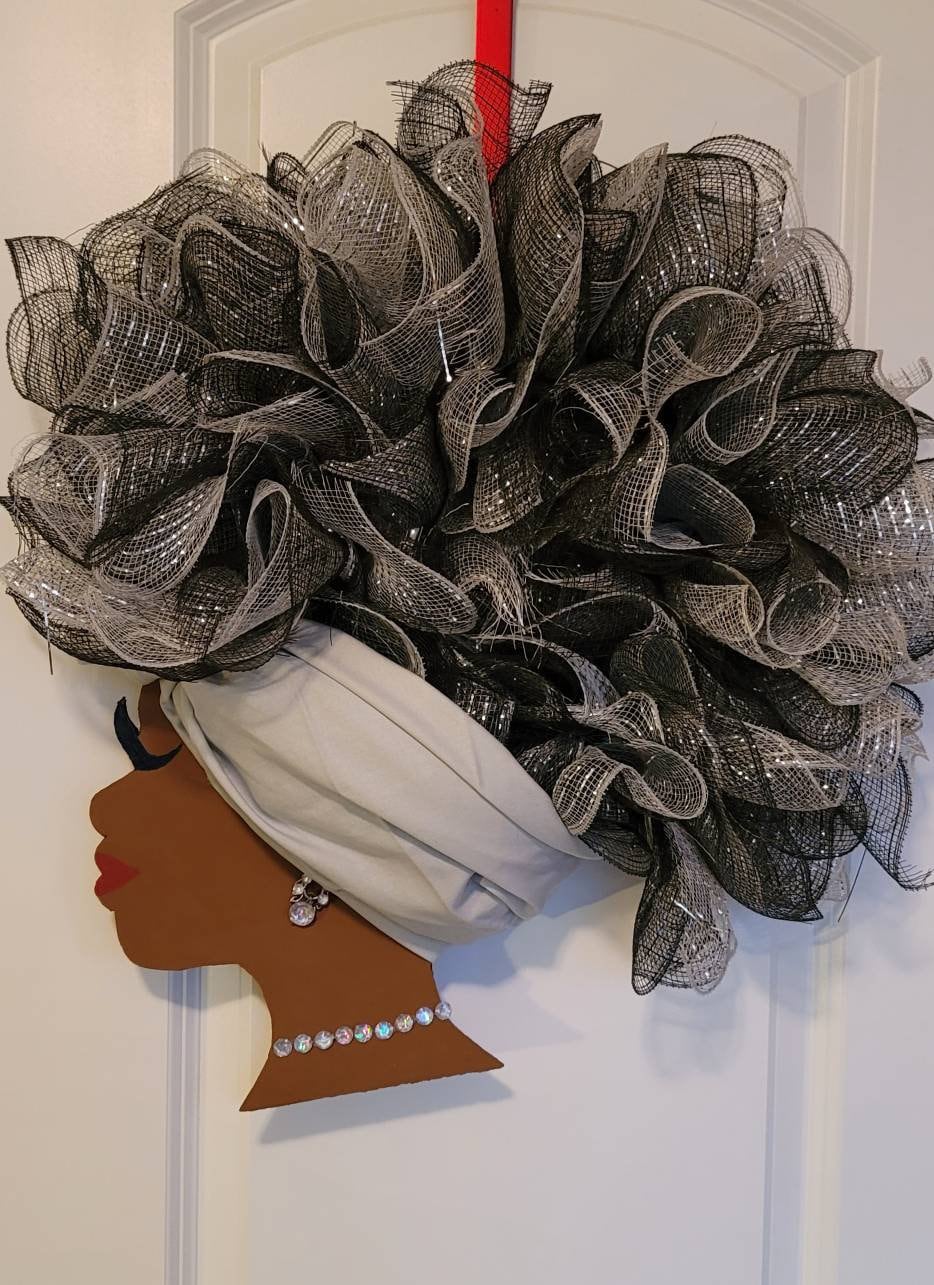 Custom Diva Wreath - Etsy