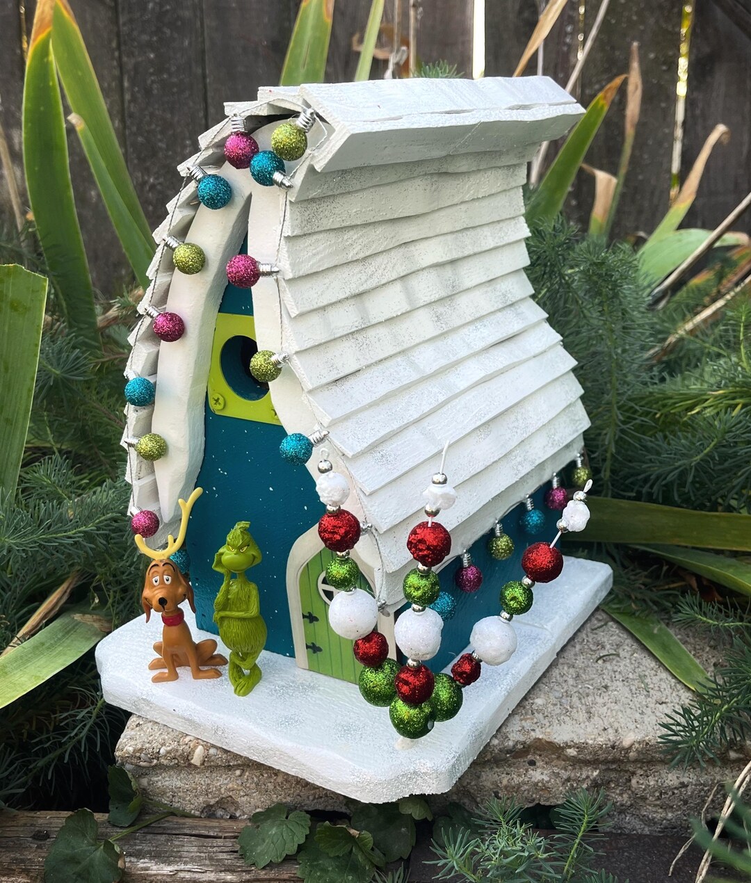 Dr. Seuss Hallmark Ornament, the Grinch and Max Birdhouse Cedar Wood ...