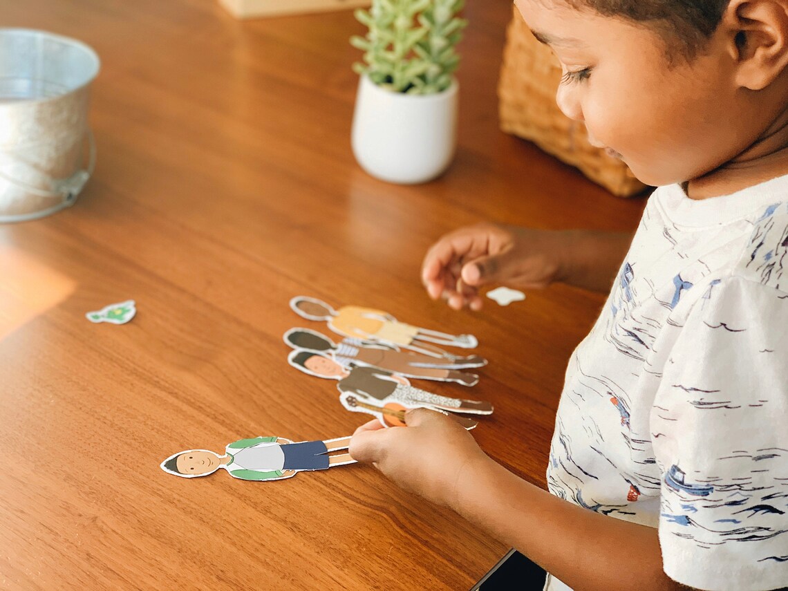 Complete Set of Paper Doll Friends (8 Dolls Included) - Etsy UK