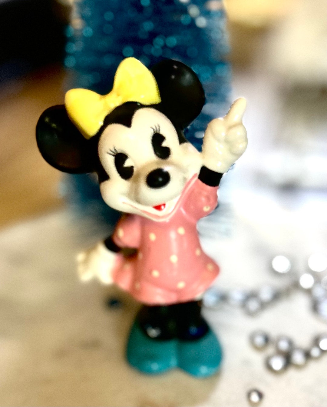 Vintage DISNEY Minnie Mouse Porcelain Collector Figurine, Minnie Mouse ...