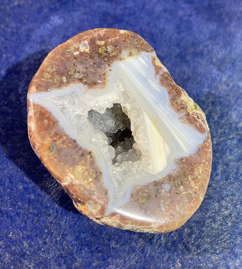Thunderegg Crystal Polished Geode - Etsy