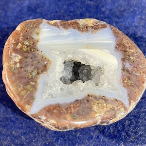 Thunderegg Crystal Polished Geode - Etsy