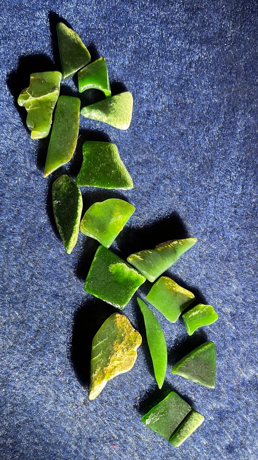 Wyoming Emerald Jade Polished Pieces - Etsy