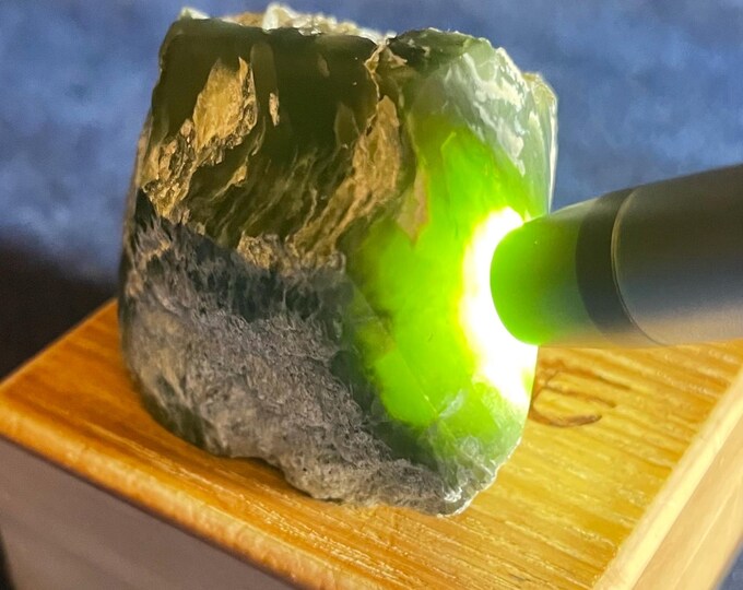 Wyoming Apple Jade Polished Window - Etsy