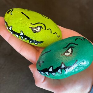 Rock Tic Tac Toe Board, Gator-themed Tic-tac-toe Board, Hand-painted ...