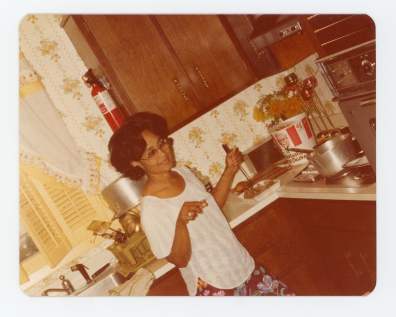 KFC for Dinner : Yummy 70's African American Mom With the Colonel for ...