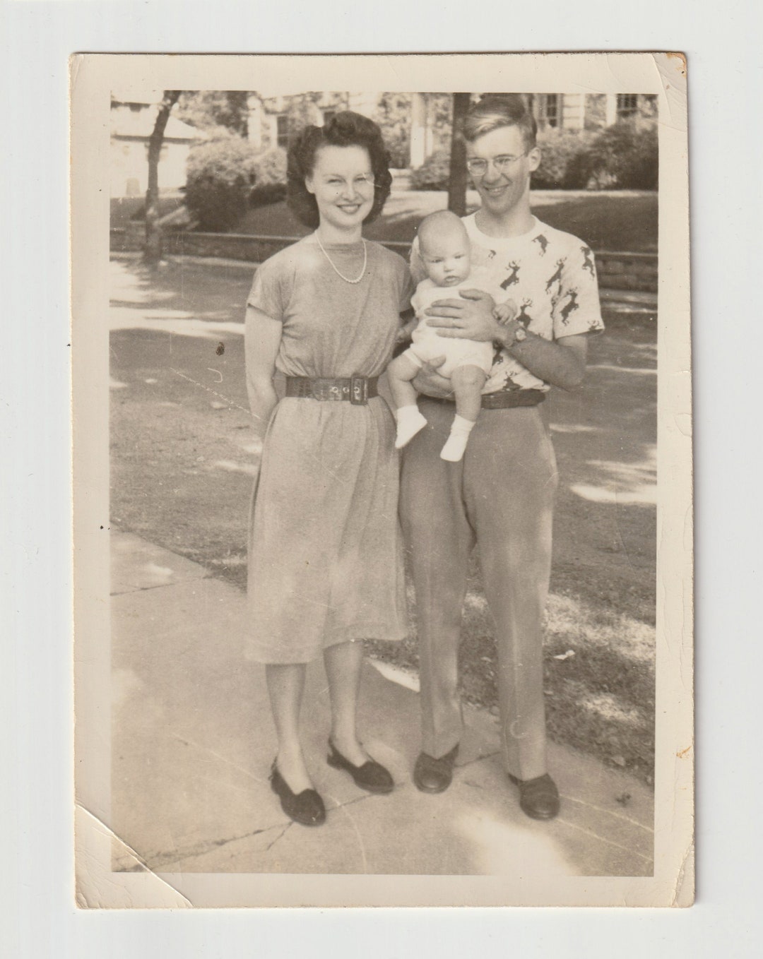 1949 : Gay Uncle Holds a Baby Nephew Sapshot Black and White Young Man ...