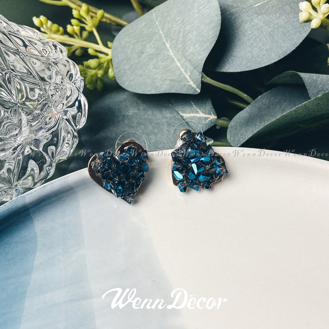 Gradient Cut Azurite Heart Shape Earrings, Minimalist Style Gold ...