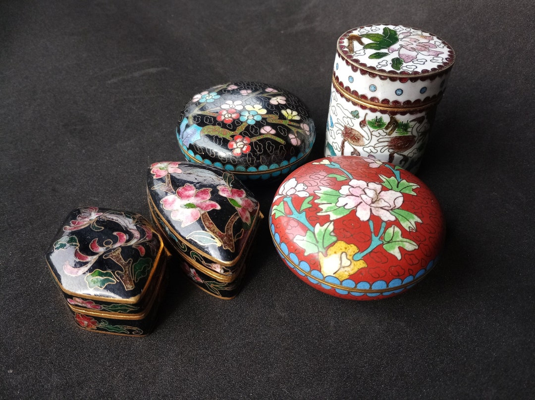 Ancient Cloisonne Pill Box, Collection Jewelry Boxes. Chinese Enamel ...