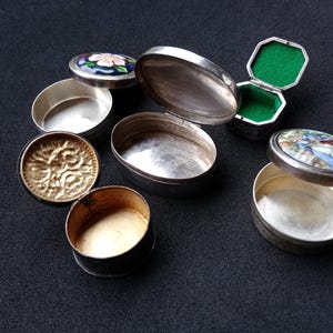 Vintage Silver Box or Pillbox With Silver Hallmark, Trinket Boxes for ...