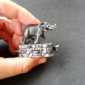 Miniature Elephant Box in Metal, Vintage to Store Rings or Pills. Mini ...