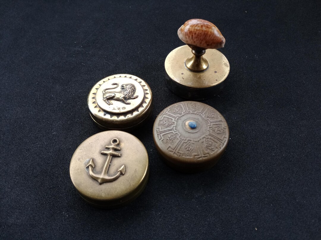 Vintage Bronze Brass Metal Miniature Pill Box. Wide, Leo, Lion Shell ...